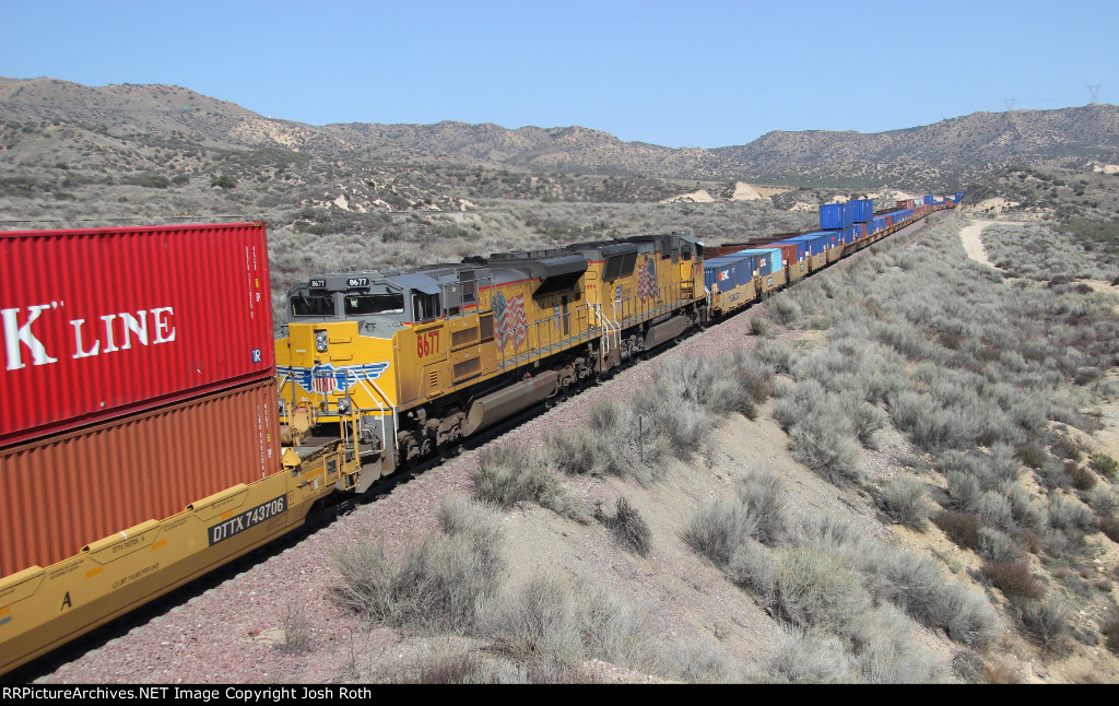 UP 8677 & UP 4999 DPU